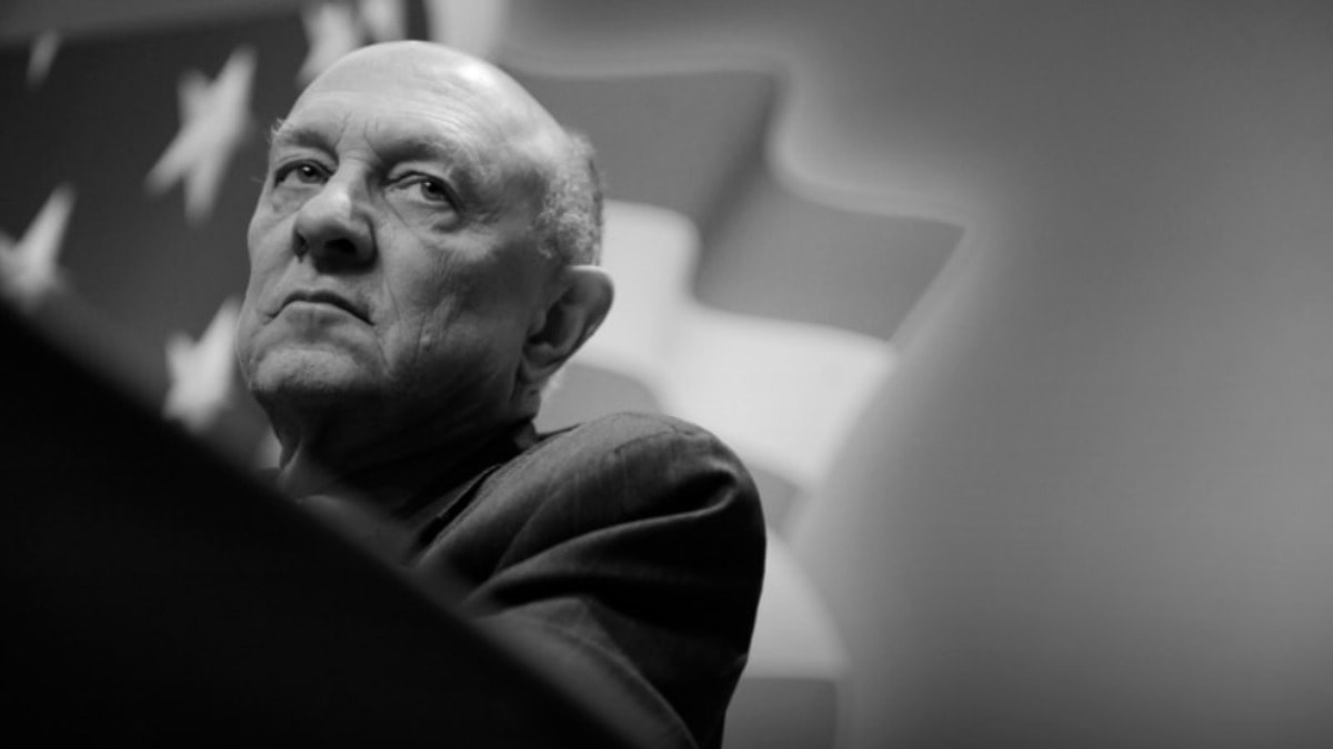 James Woolsey kimdir? James Woolsey ne zaman CIA direktörü olarak görev ...