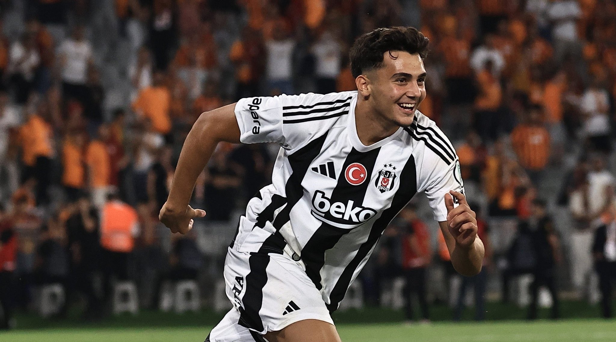 Arda Turan Beşiktaş'ın genç yıldızını istiyor - Sözcü