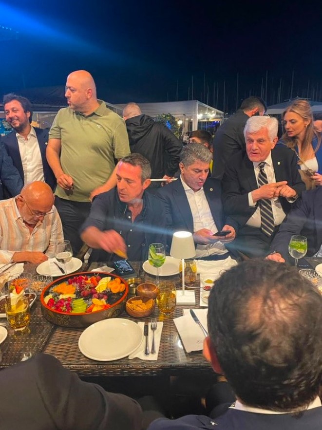 Ali Koç ile Hakan Safi'den son gece sürpriz buluşma - Sözcü